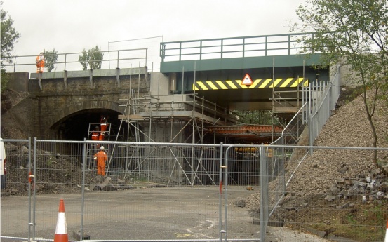 Half-through bridges - SteelConstruction.info