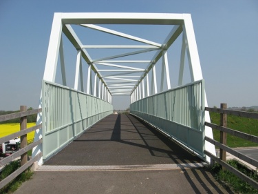 Design of steel footbridges - SteelConstruction.info