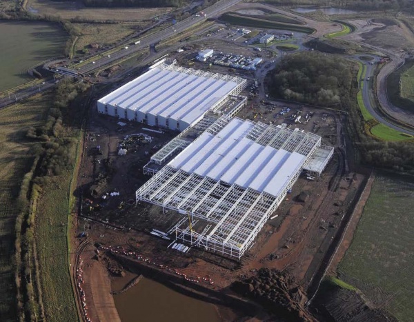 Jaguar Land Rover Engine Manufacturing Centre - SteelConstruction.info