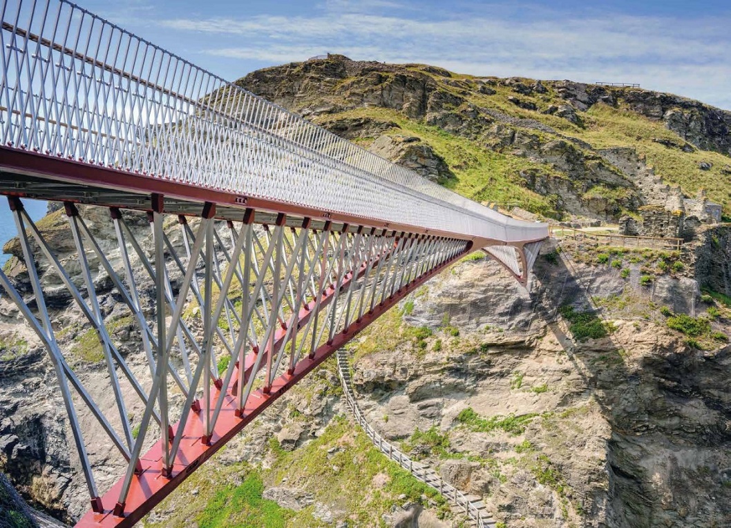 Tintagel Castle Footbridge, Cornwall - SteelConstruction.info